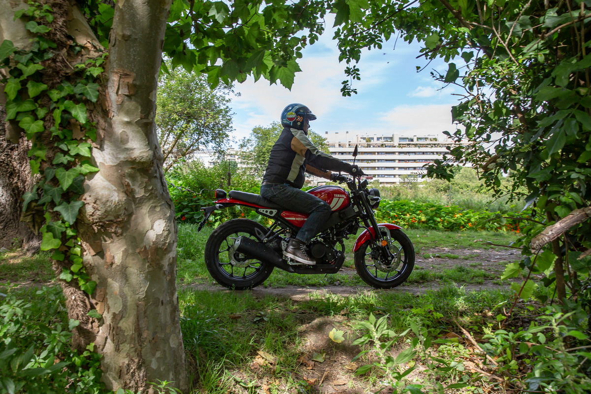 Yamaha XSR125. Uma outra forma de (vi)ver a cidade - Moto X