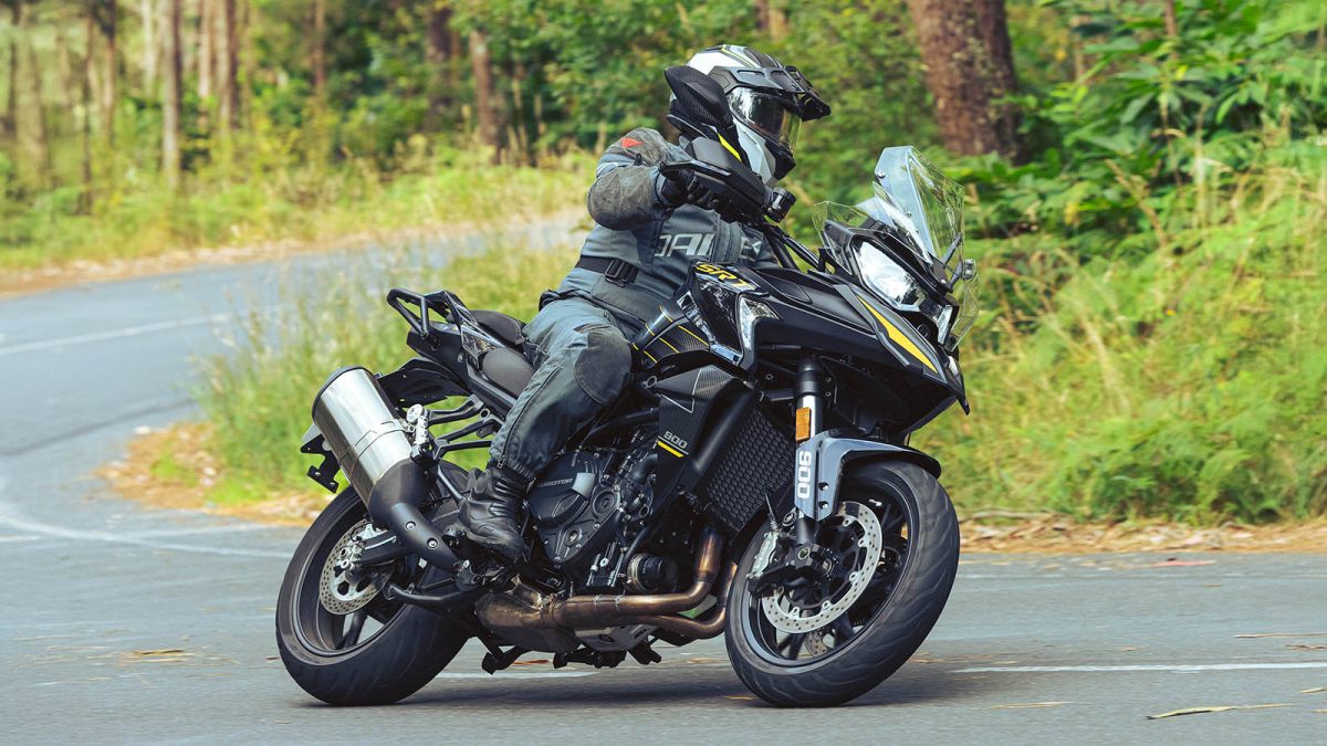 QJ Motor SRT 900. Férias com 'tudo incluído' - Moto X