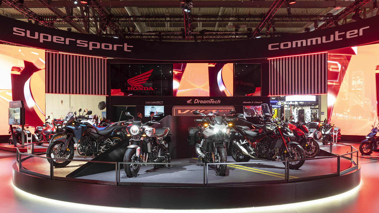 EICMA 2025. Honda eletrizante e clássica - Moto X