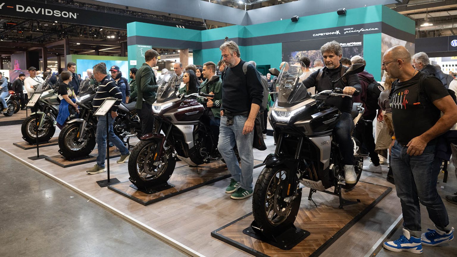 Phelon & Moore. Marca histórica chega a Portugal - Moto X